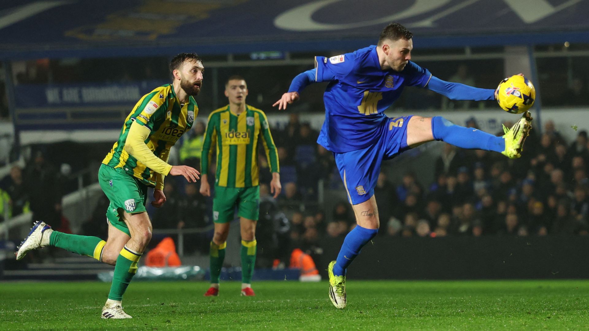 Birmingham City urged to sell 11-goal forward - 'stupid' transfer claim ...