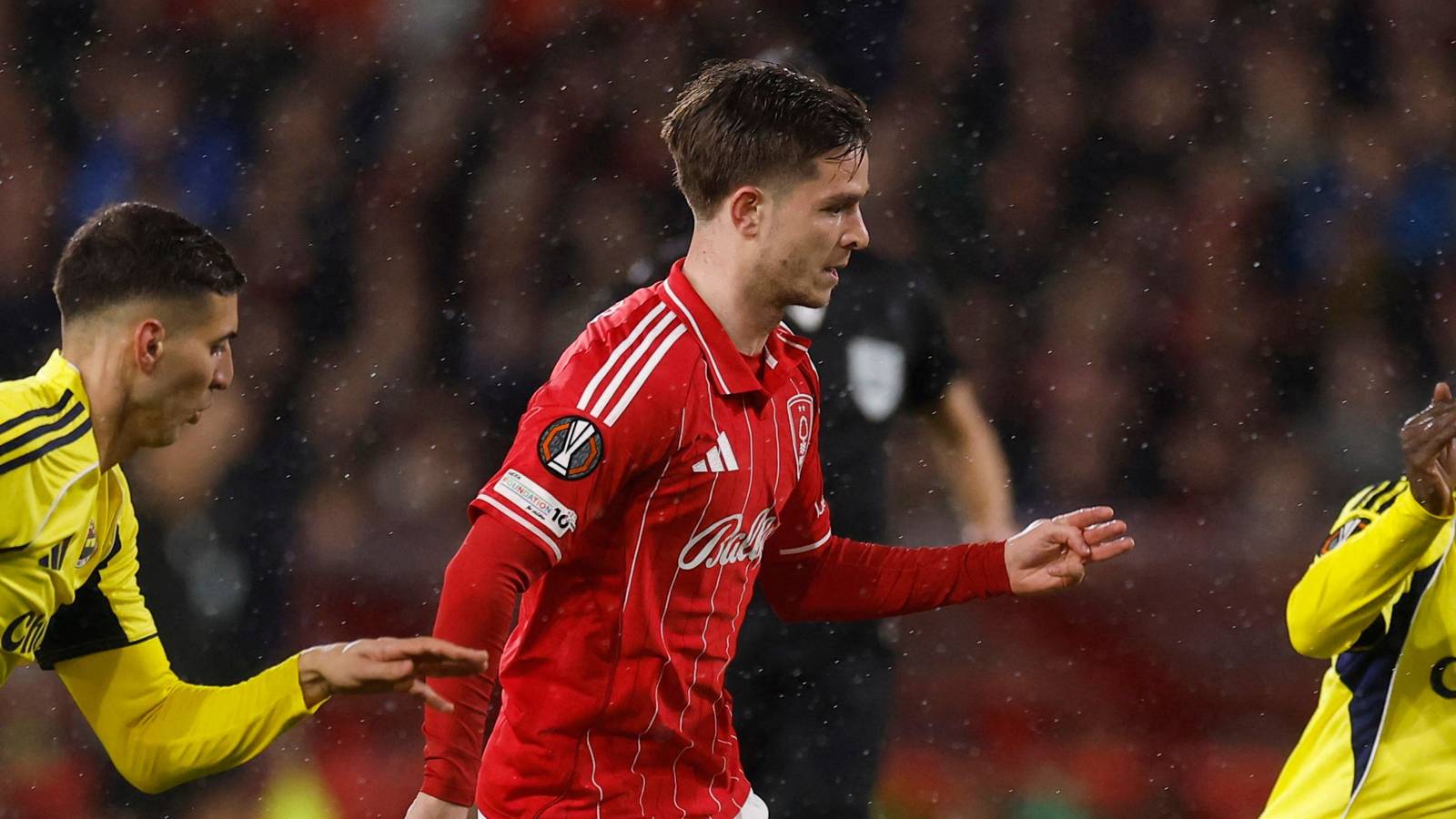 The £30m Nottingham Forest star who can transform West Ham or Wolves ...
