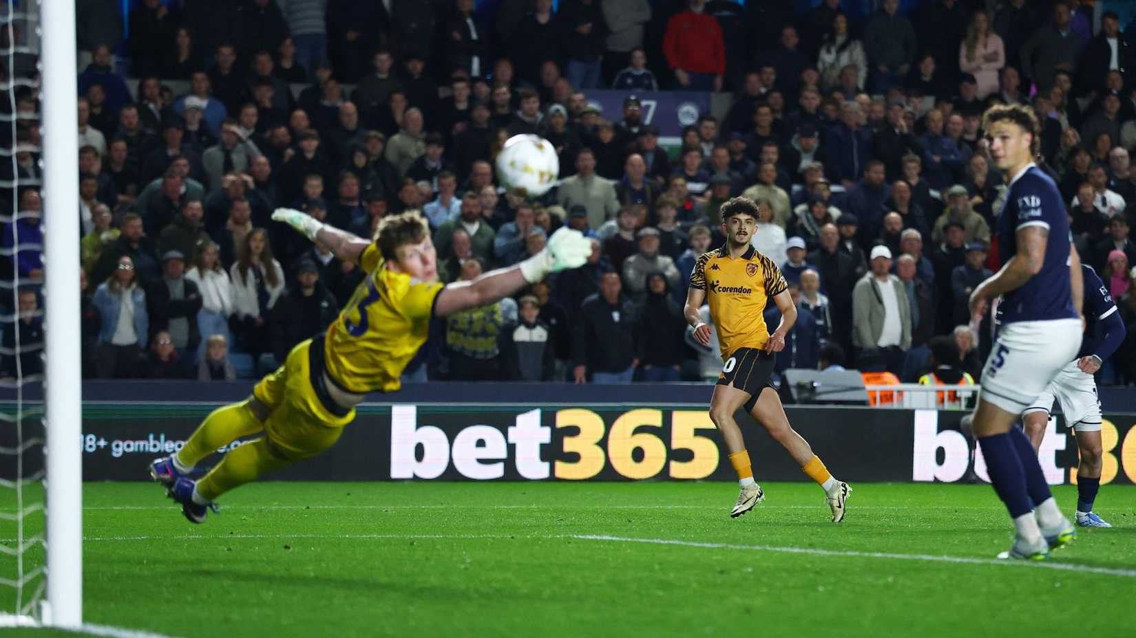 Wrexham AFC looking to beat Millwall to Anthony Patterson transfer deal