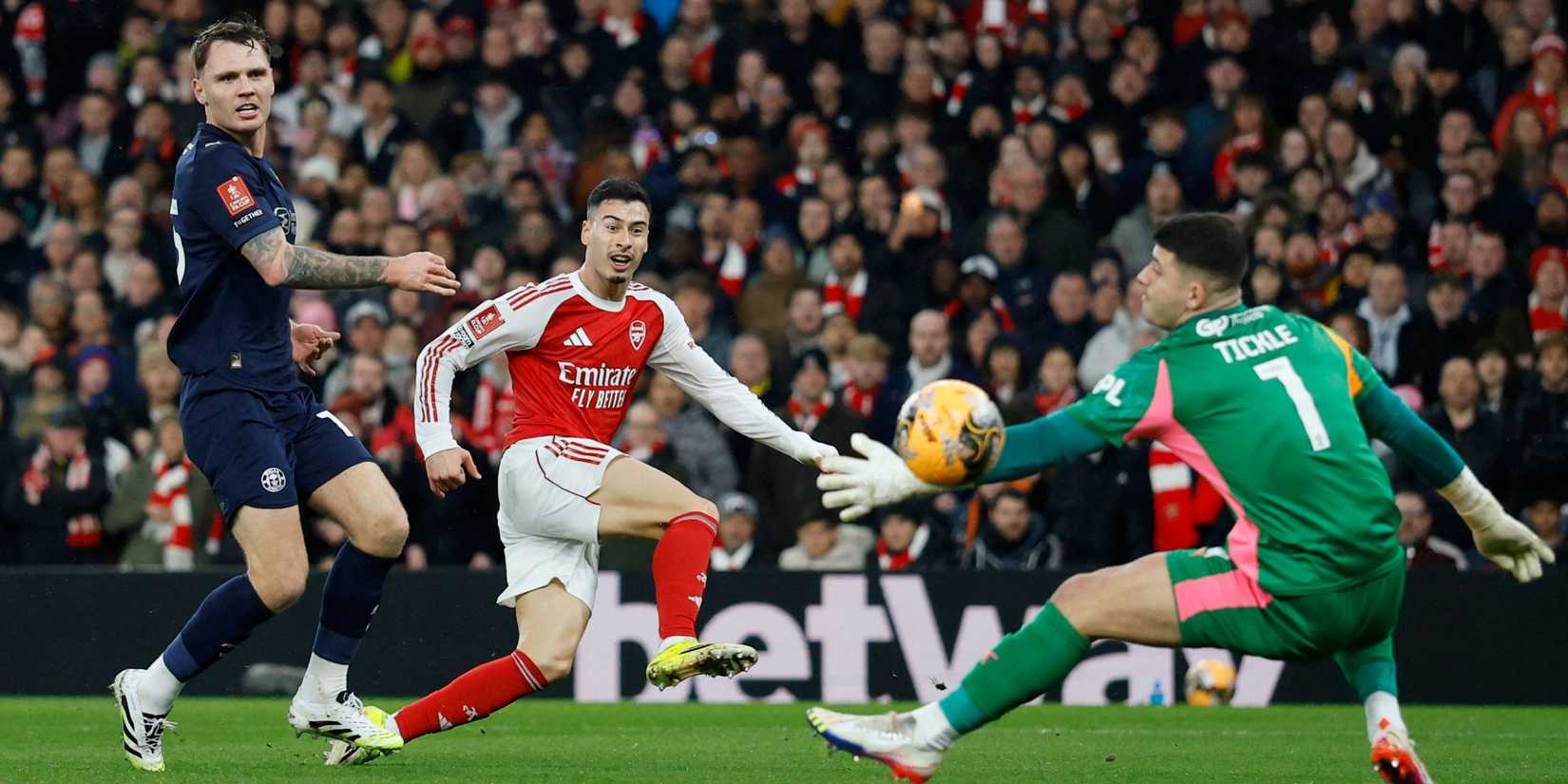 QPR backed to seal 'excellent' £2m Sam Tickle transfer and make ...