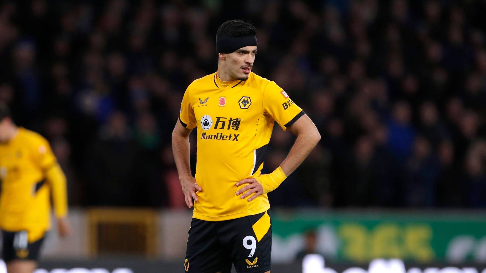 Wolves make big Raul Jimenez move after Fulham announcement