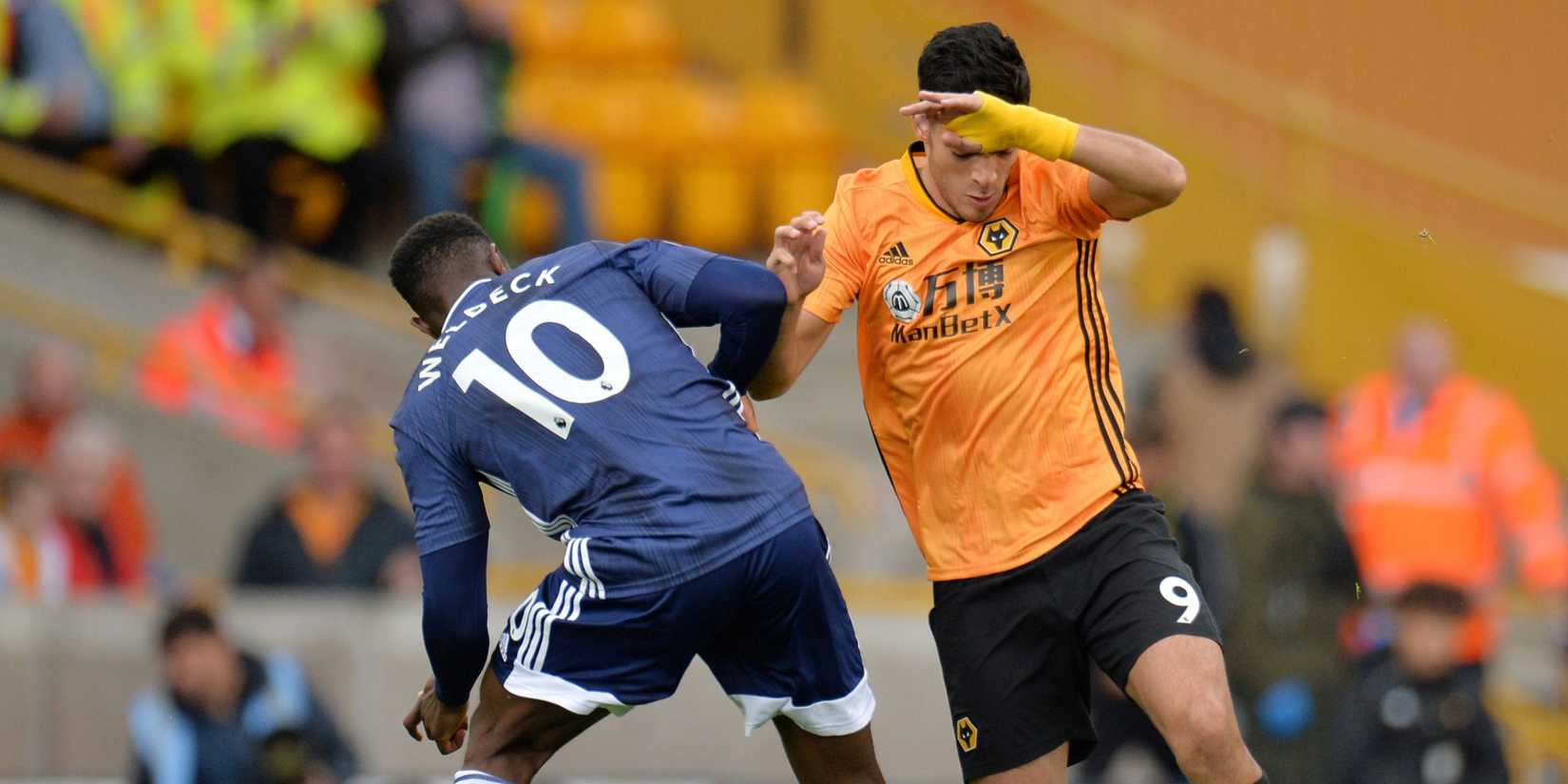 Wolves make big Raul Jimenez move after Fulham announcement