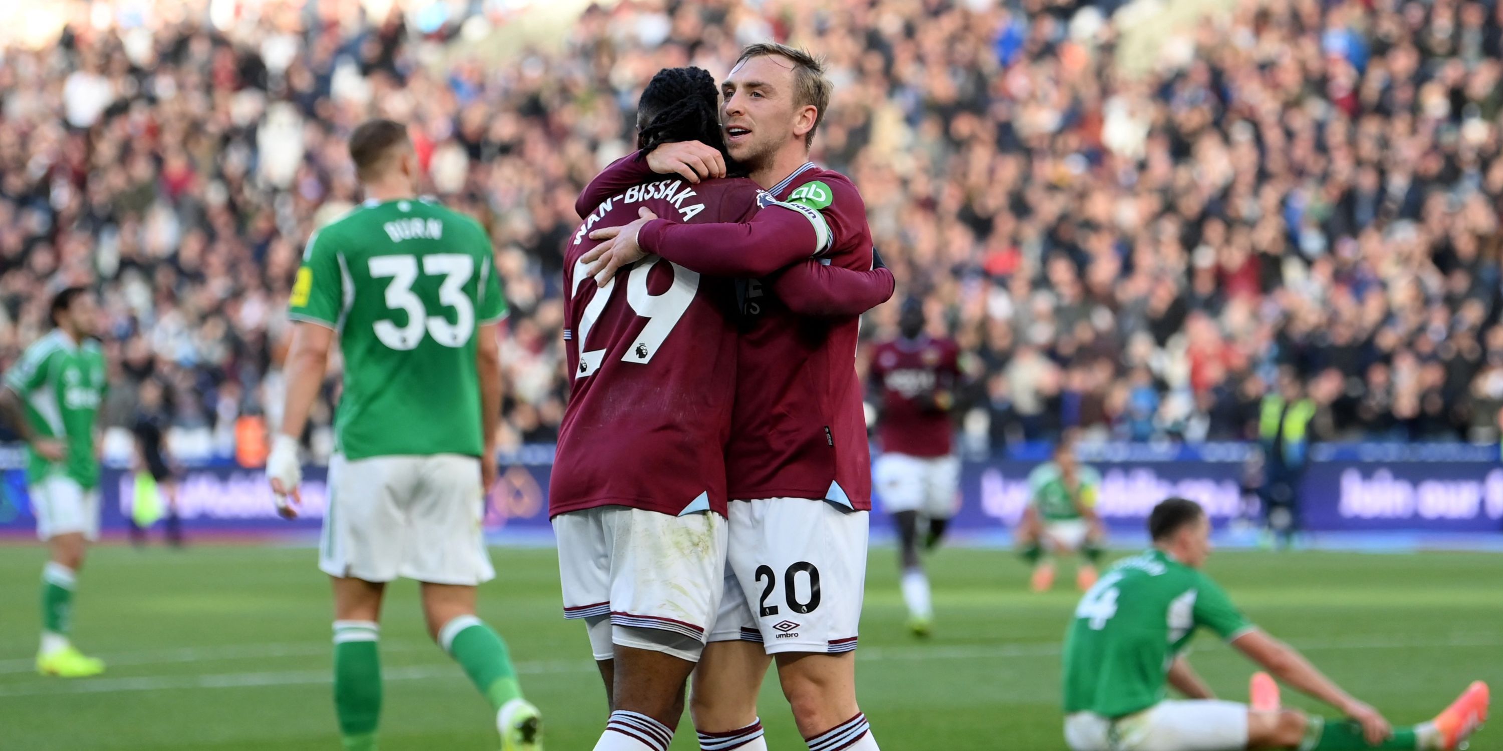 West Ham facing fresh transfer threat as Sunderland, Fulham, Newcastle ...
