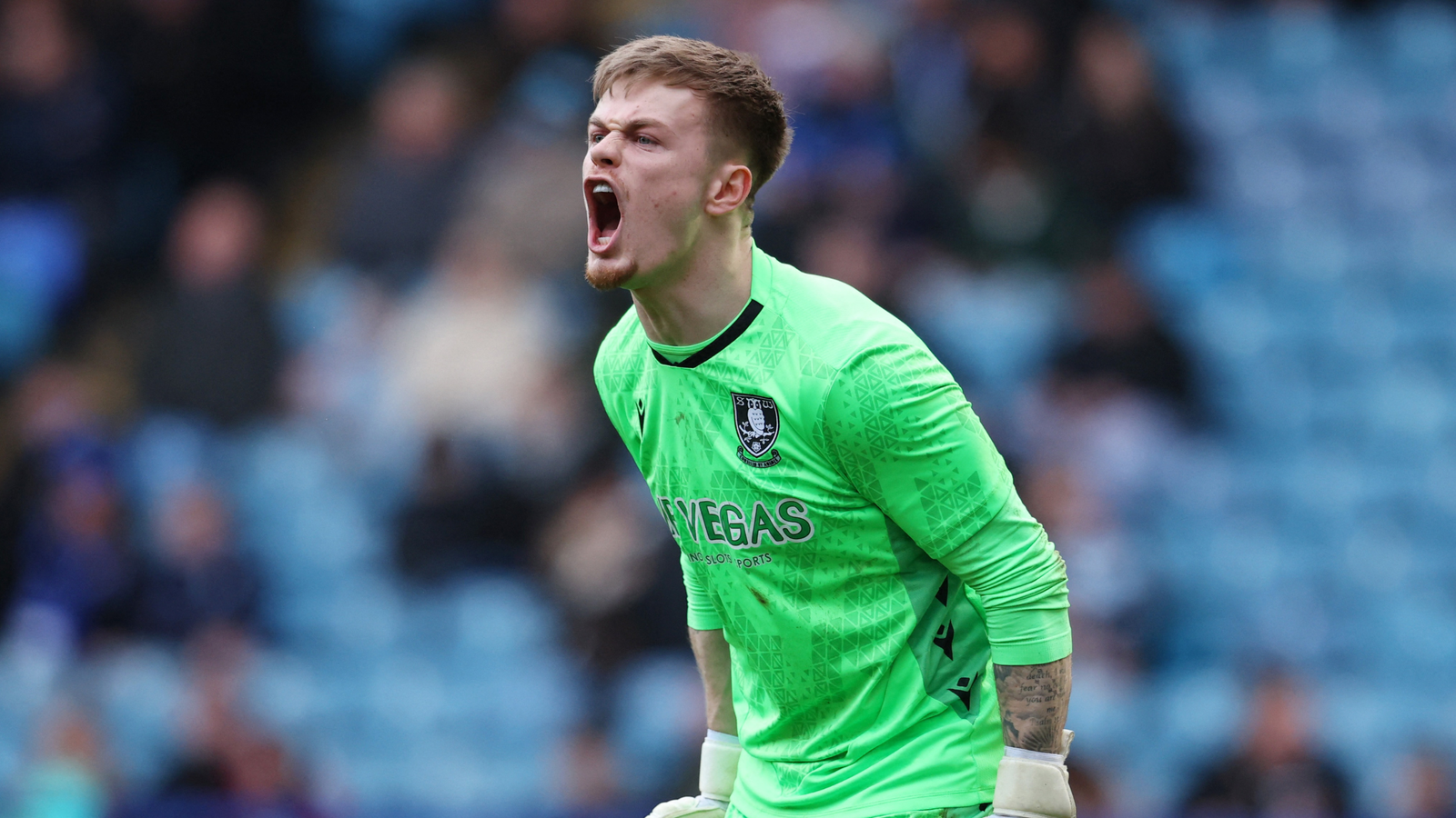 Plymouth Argyle plot transfer for QPR's Murphy Cooper